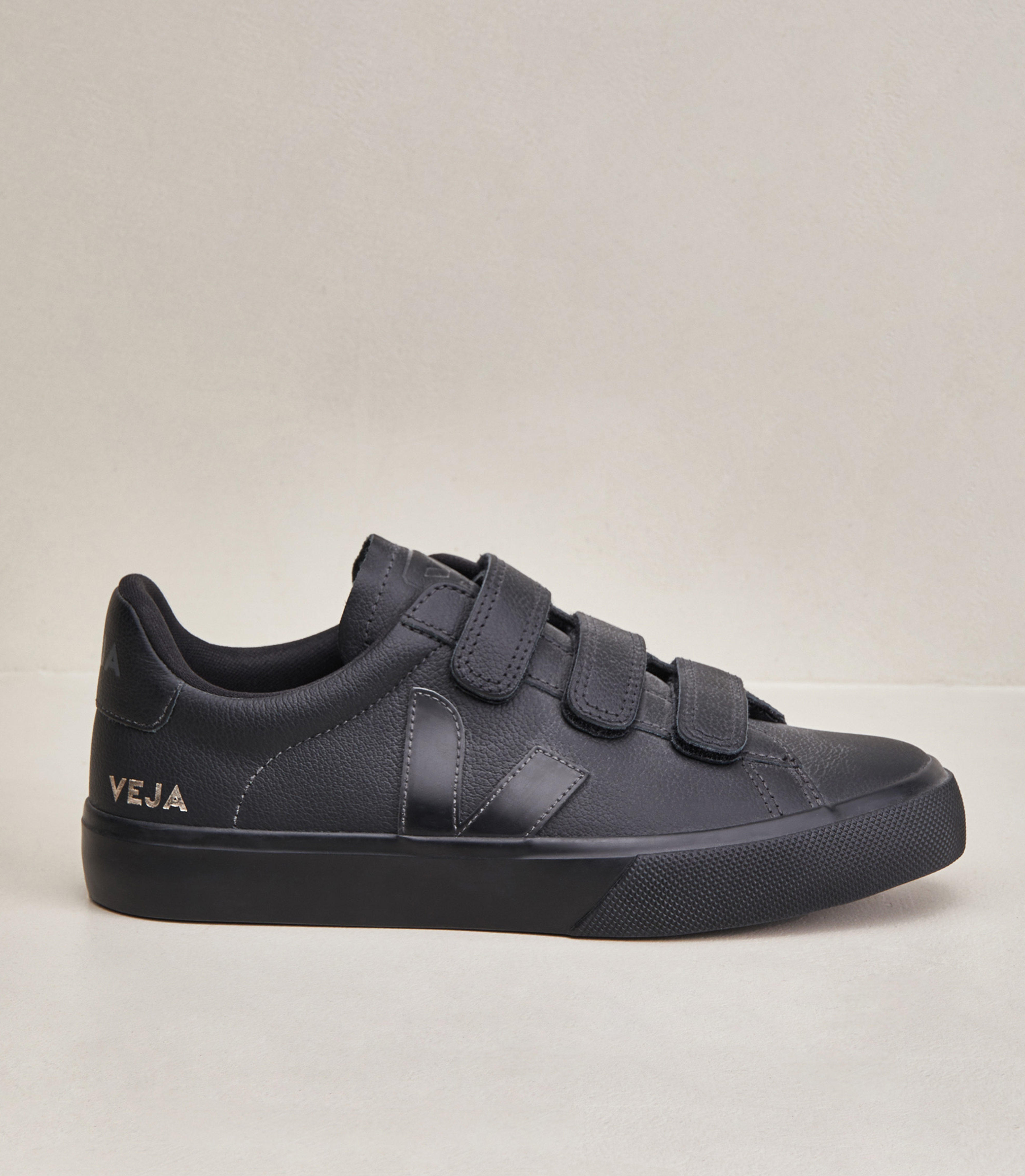 RECIFE LEATHER FULL BLACK | VEJA RECIFE LEATHER FULL BLACK | VEJA